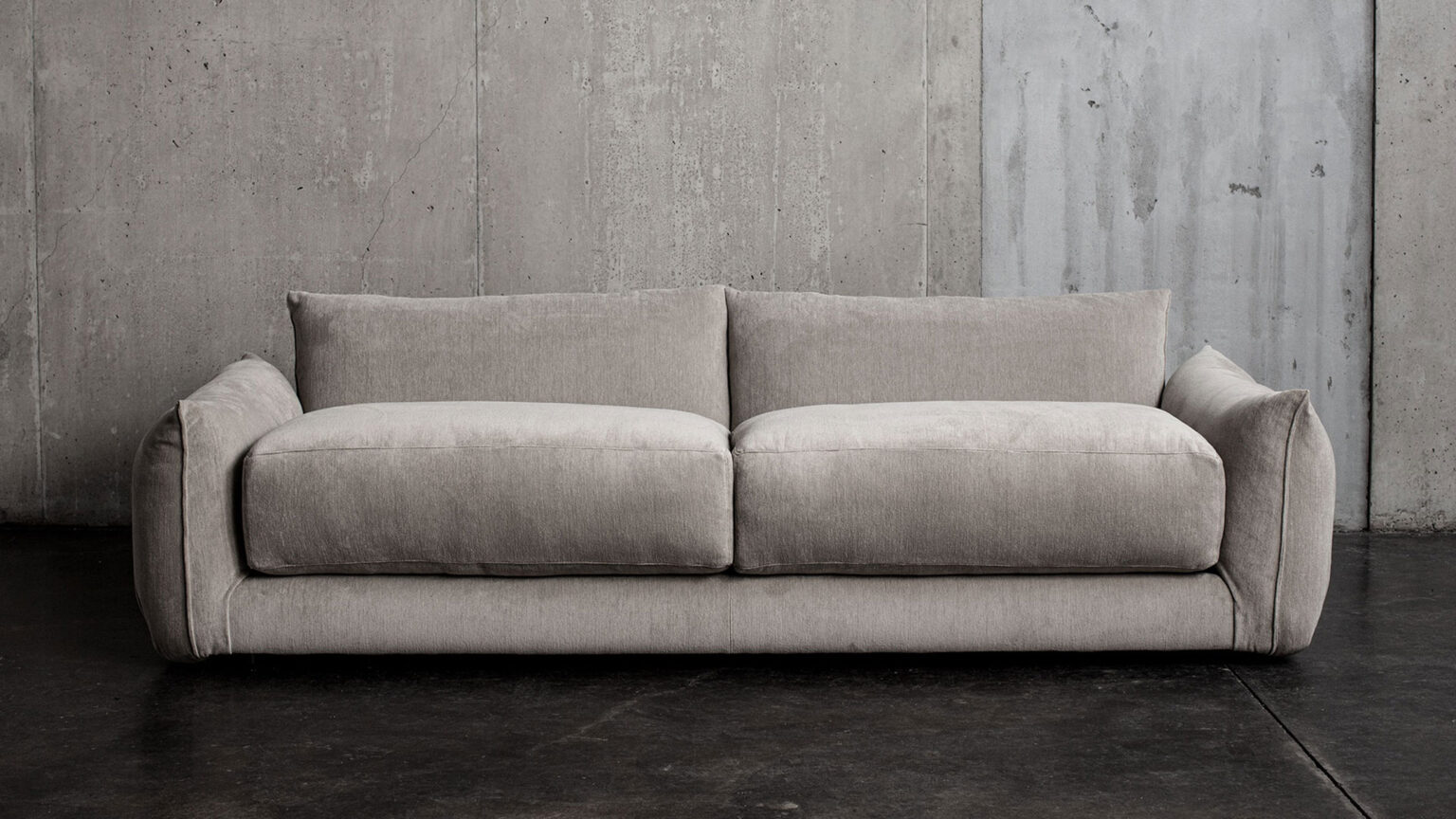 james - Montauk Sofa